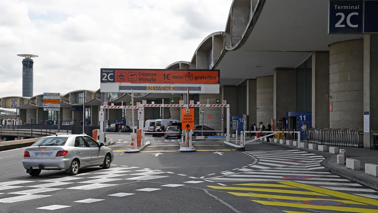 Déposer et Accompagner à l'Aéroport CDG : Dépose Minute – Paris Aéroport