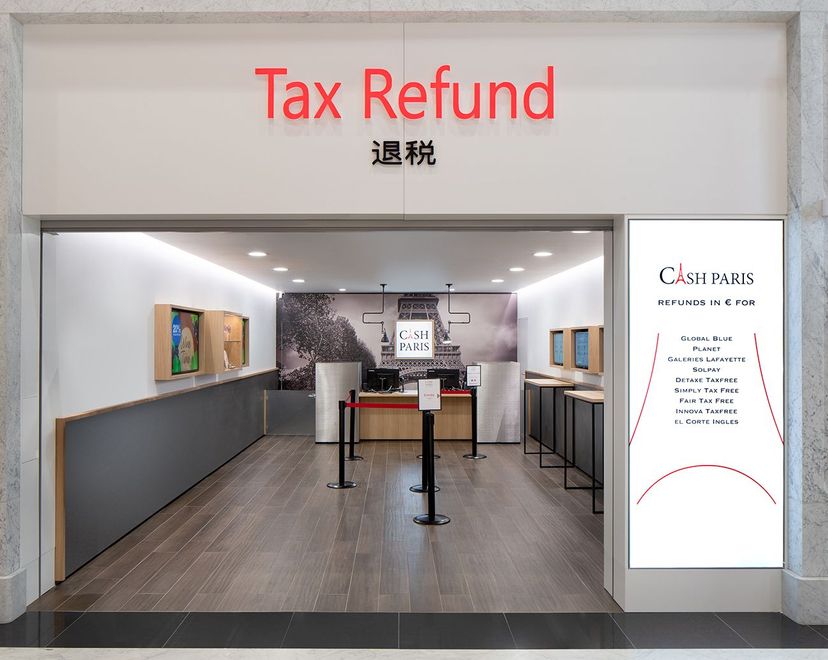 À l'aéroport de Roissy Charles de Gaulle – Paris Aéroport